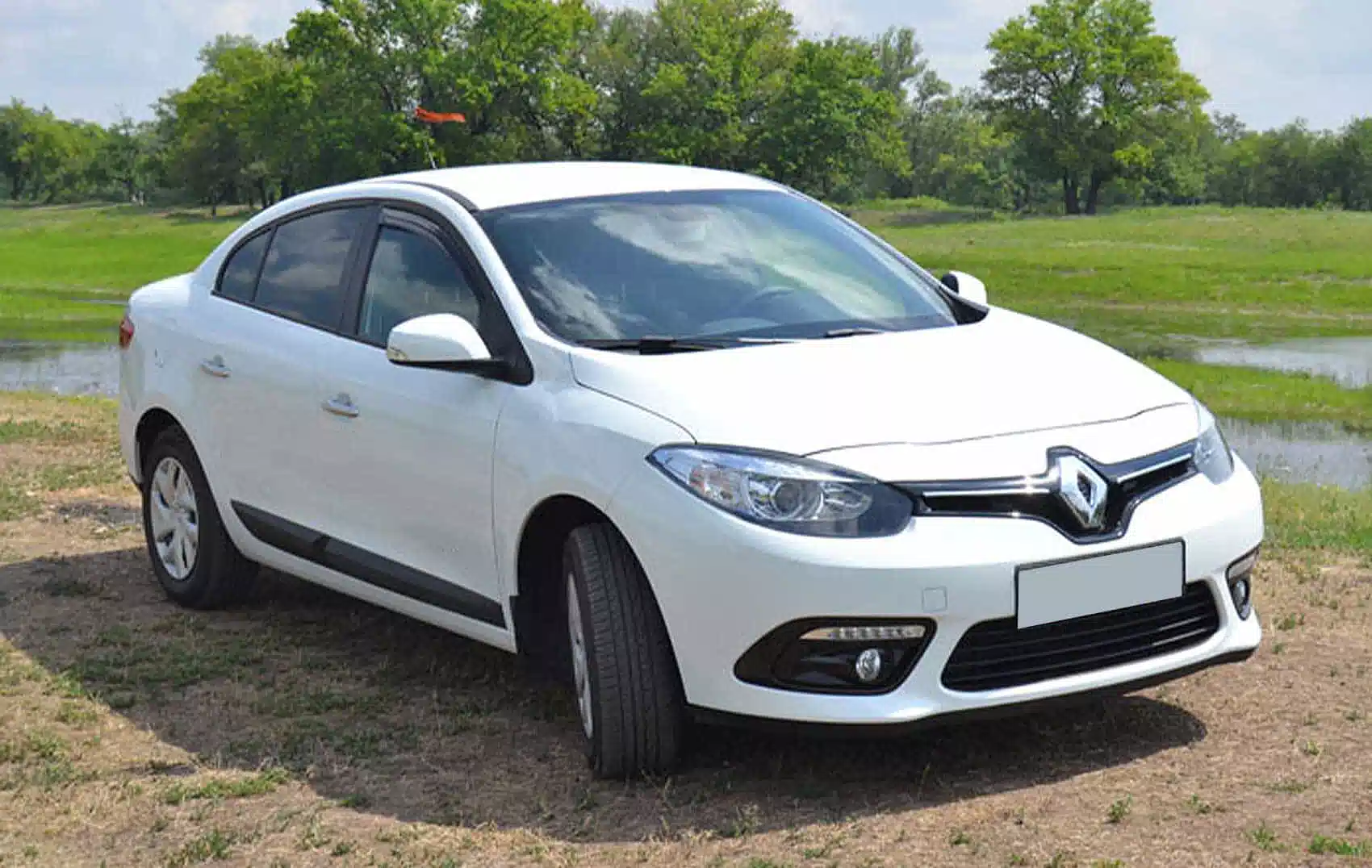 Louer une Renault Fluence à Istanbul, Turquie