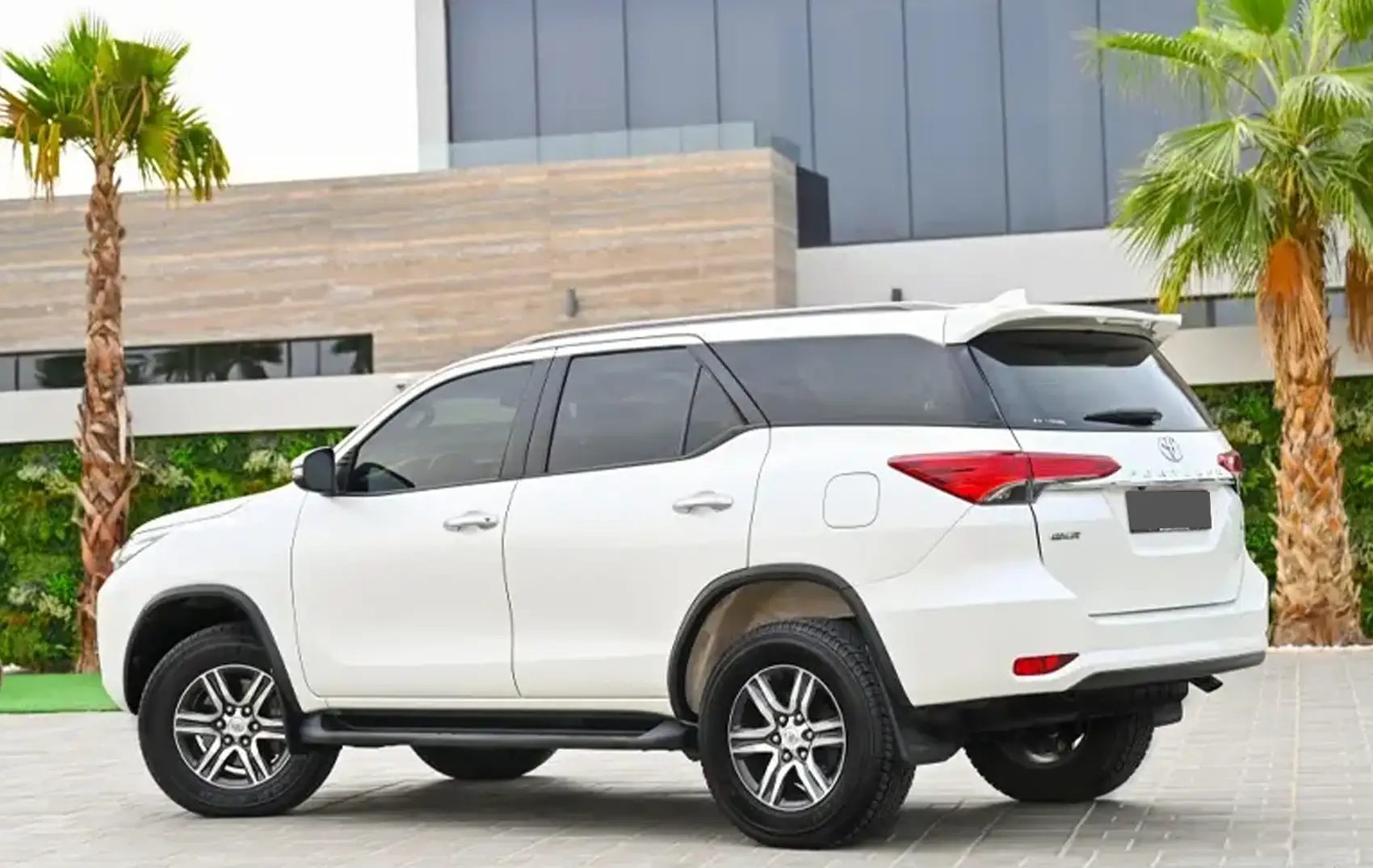 Toyota Fortuner Rent a Car Dubai, UAE